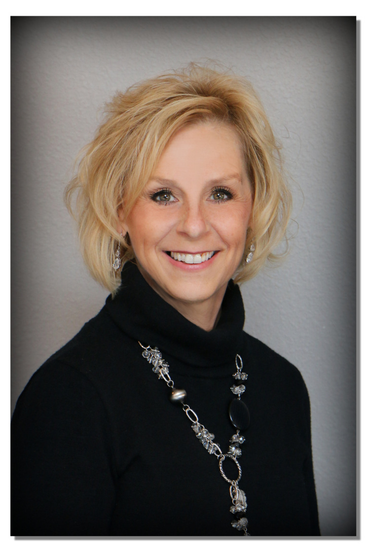 Designer Deb – Michael Alan Outlet - Lake Havasu City Furniture